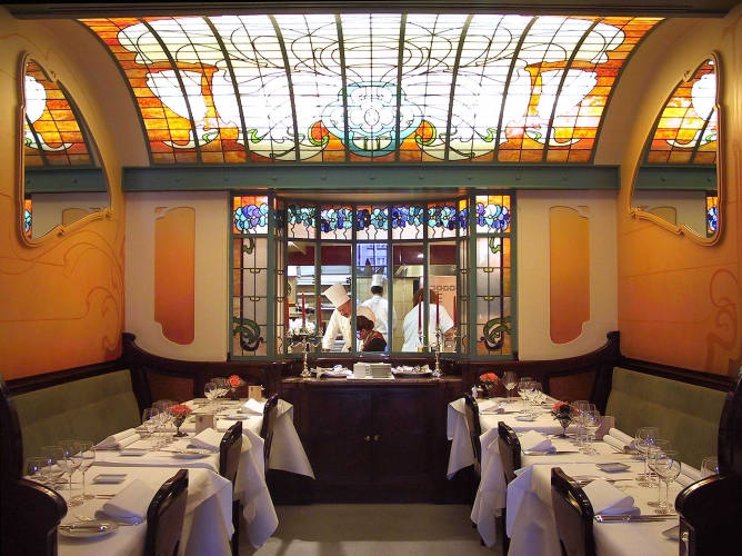 Comme Chez Soi: 90 ans et 4 générations – Foodtales